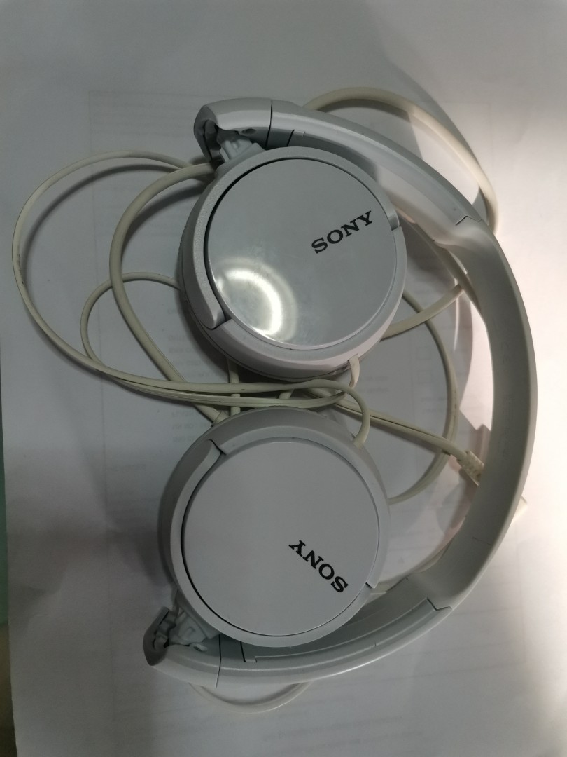 Sony headphones, Audio, Headphones & Headsets on Carousell
