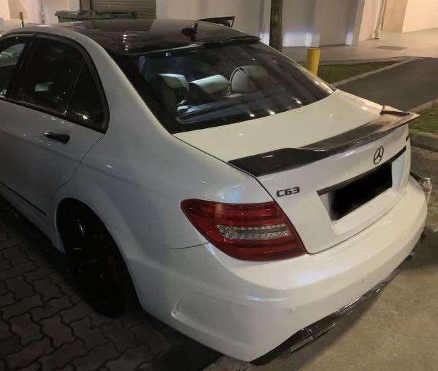 Universal ducktail spoiler in glossy black / cf - benz w204 c-class ...