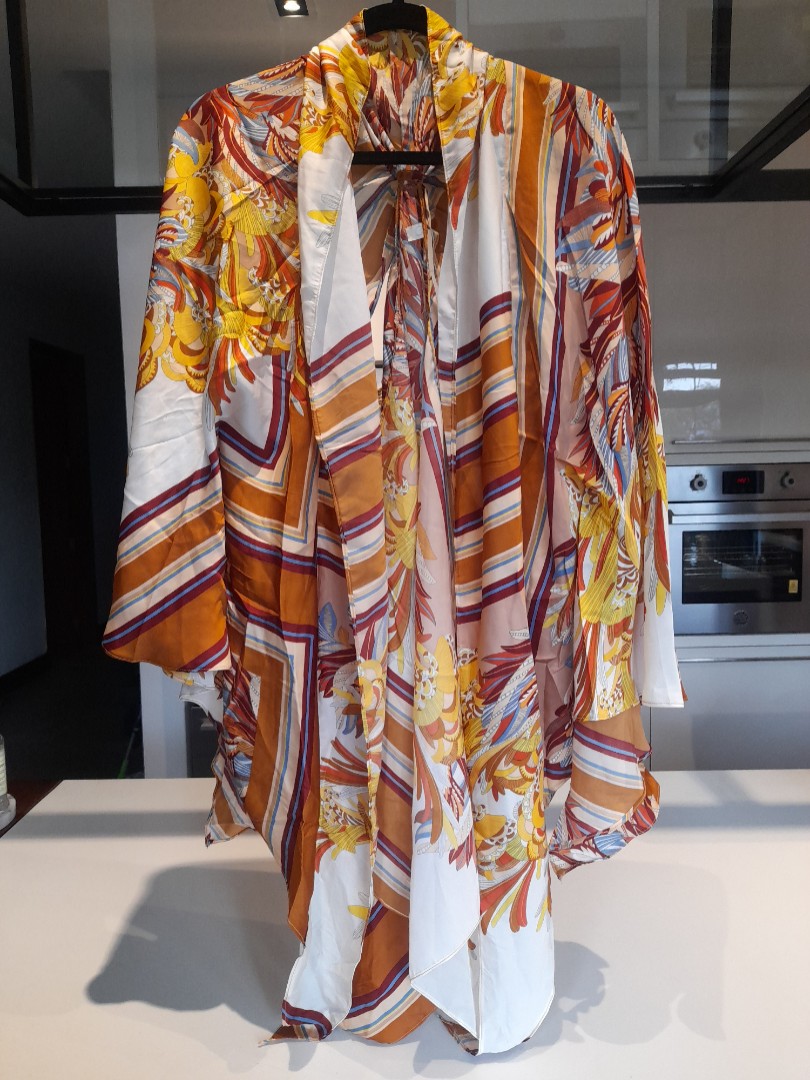 Carioca may ways to wear beach cover up, Women's Fashion, Swimwear ...