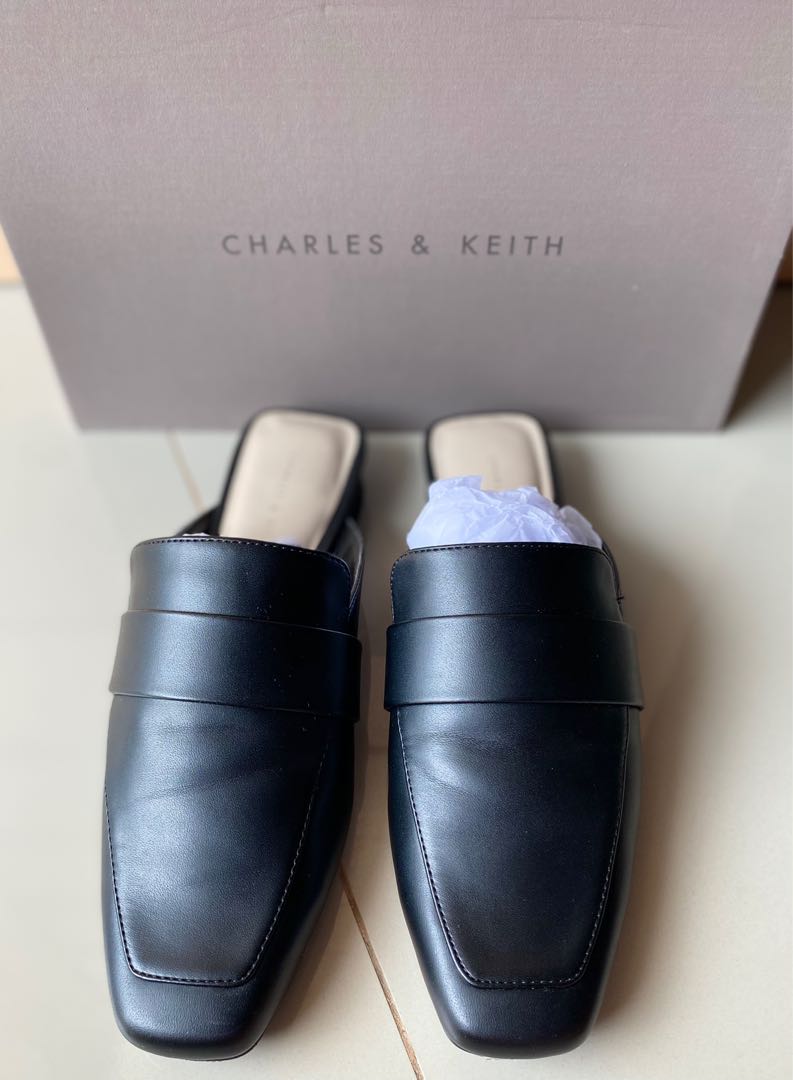 Charles & Keith Mule, Women's Fashion, Footwear, Loafers on Carousell