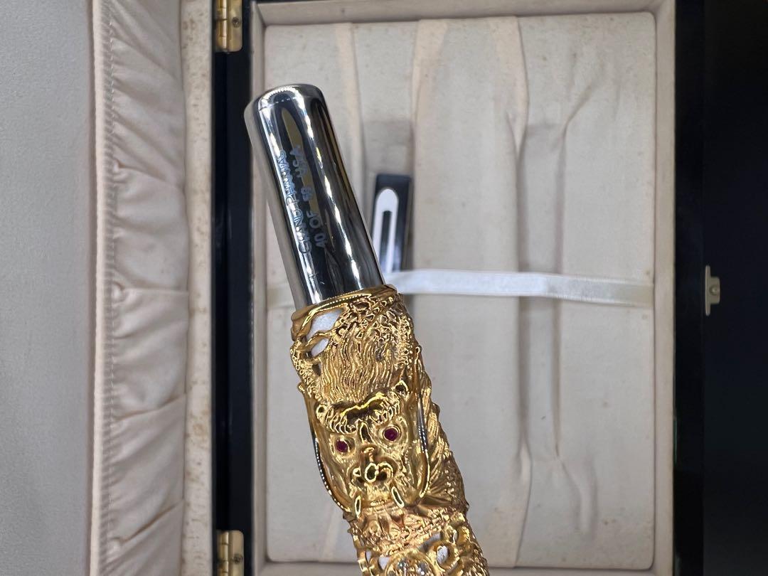 Dani Trio: Grand phantas 18k gold dragon on silver limited edition ...