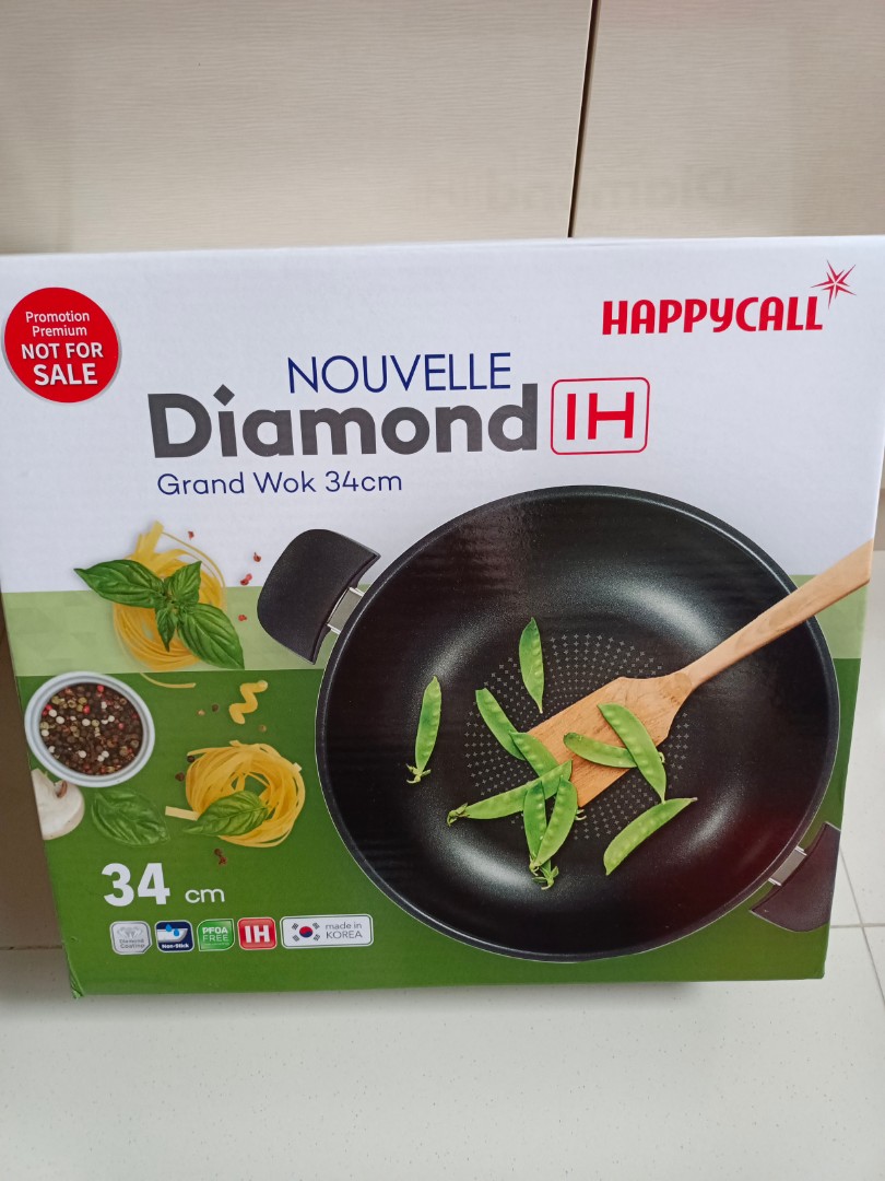 Happycall 34cm Diamond Wok, Furniture & Home Living, Kitchenware ...