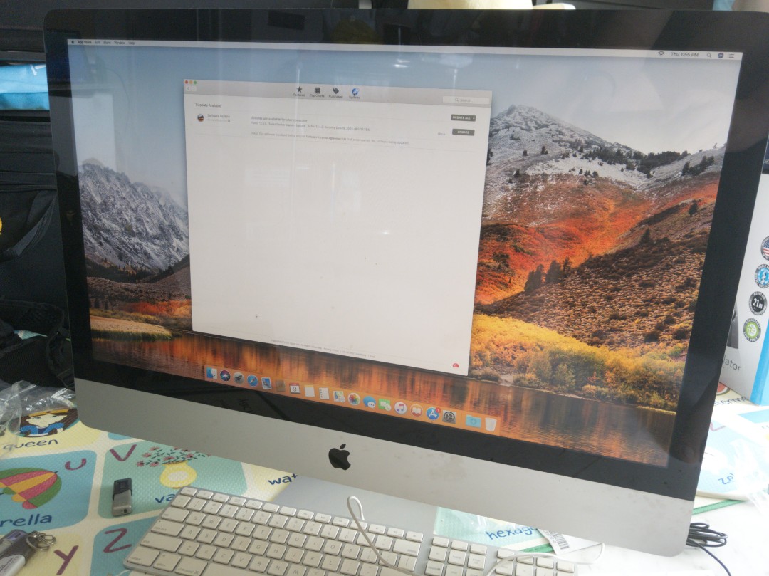 iMac 27 inch (mid 2010), Computers & Tech, Desktops on Carousell
