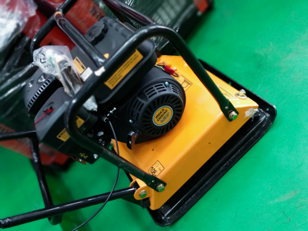 INGCO PLATE COMPACTOR, Commercial & Industrial, Construction & Building ...