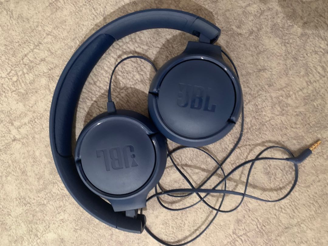 JBL wired headphone, Audio, Headphones & Headsets on Carousell
