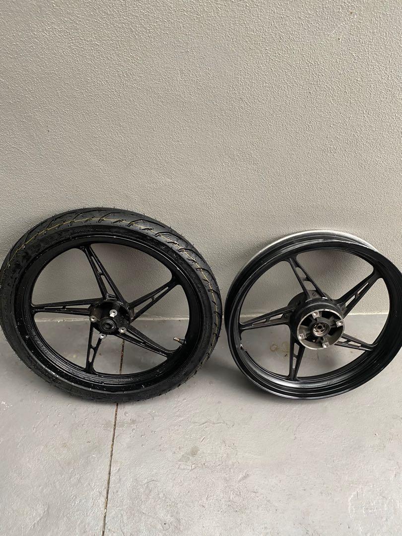 Original Yamaha LC135 5s sport rim, Motorbikes on Carousell