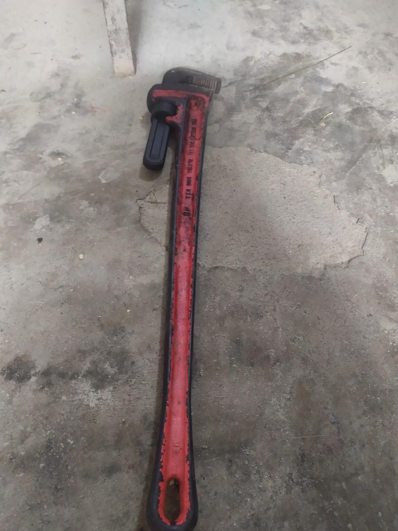 Ridgid Pipe Wrench 48 inch, Commercial & Industrial, Construction Tools ...