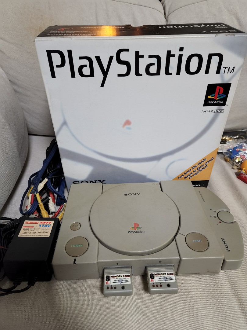 Sony PlayStation Console Set with Multi-Switch/2×Memory Cards, Hobbies ...