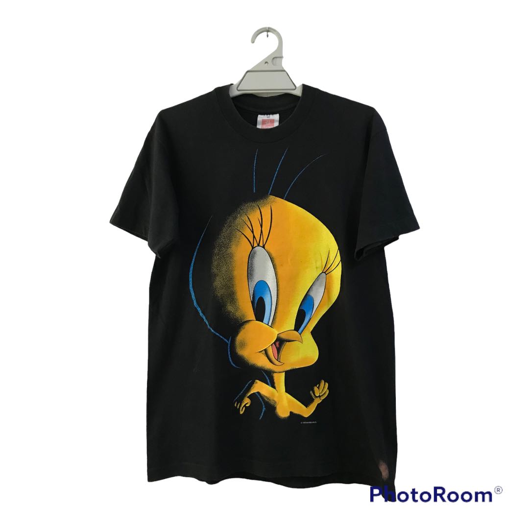 Vintage tweety shirt 1998, Men's Fashion, Tops & Sets, Tshirts & Polo ...
