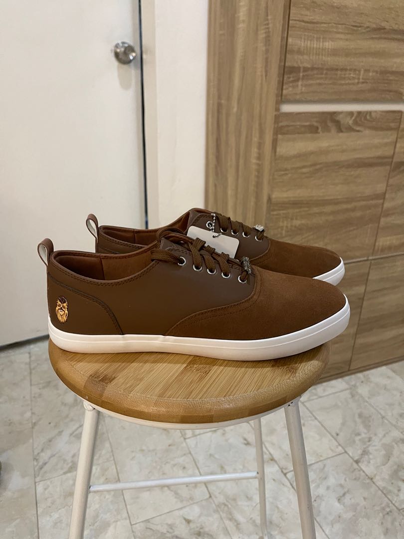 World Balance Chewbacca, Men's Fashion, Footwear, Sneakers on Carousell