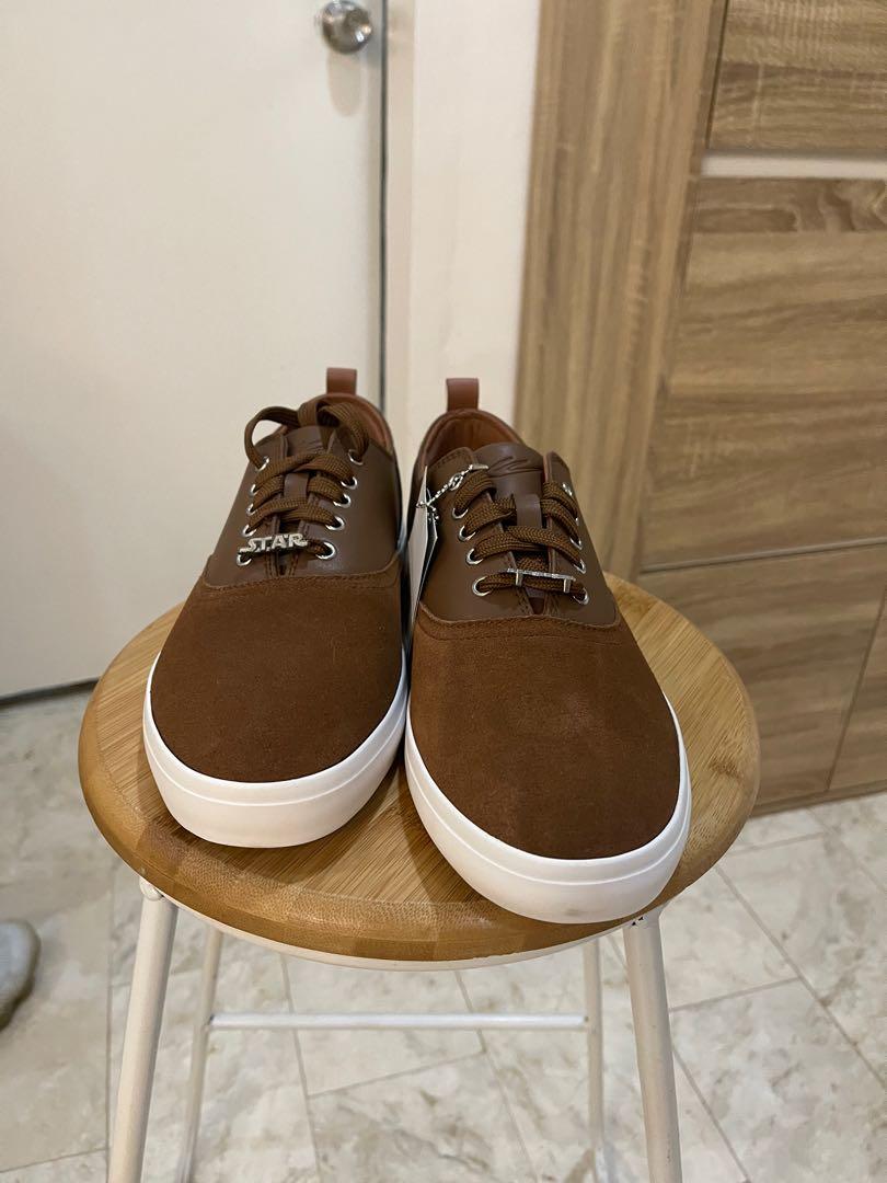 World Balance Chewbacca, Men's Fashion, Footwear, Sneakers on Carousell