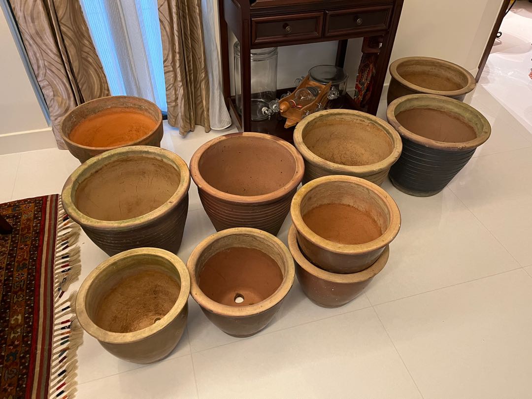 Assorted sizes ceramic plant pots, Furniture & Home Living, Gardening ...