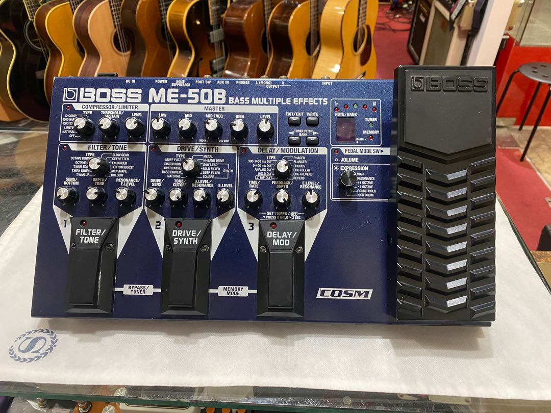 BOSS ME-50B Bass Guitar Multi-Effects Pedal, Hobbies & Toys, Music ...