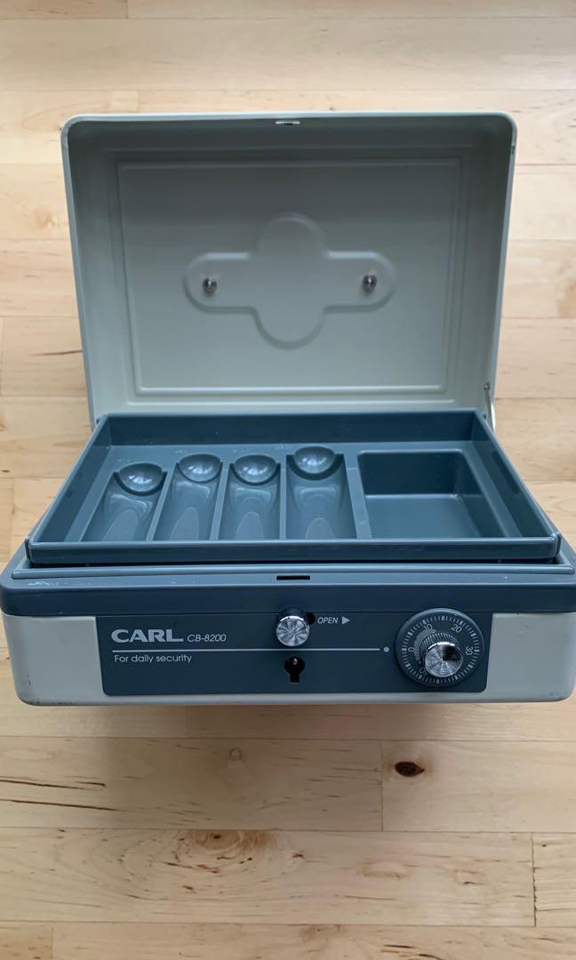 CARL cb-8200 cash box 小型夾萬, 傢俬＆家居, 保安及門鎖 , 夾萬 - Carousell