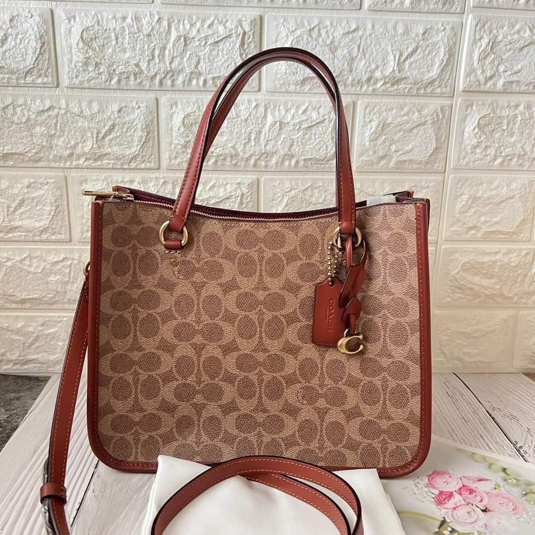Coach Tyler Carryall in Signature Canvas, Women's Fashion, Bags ...