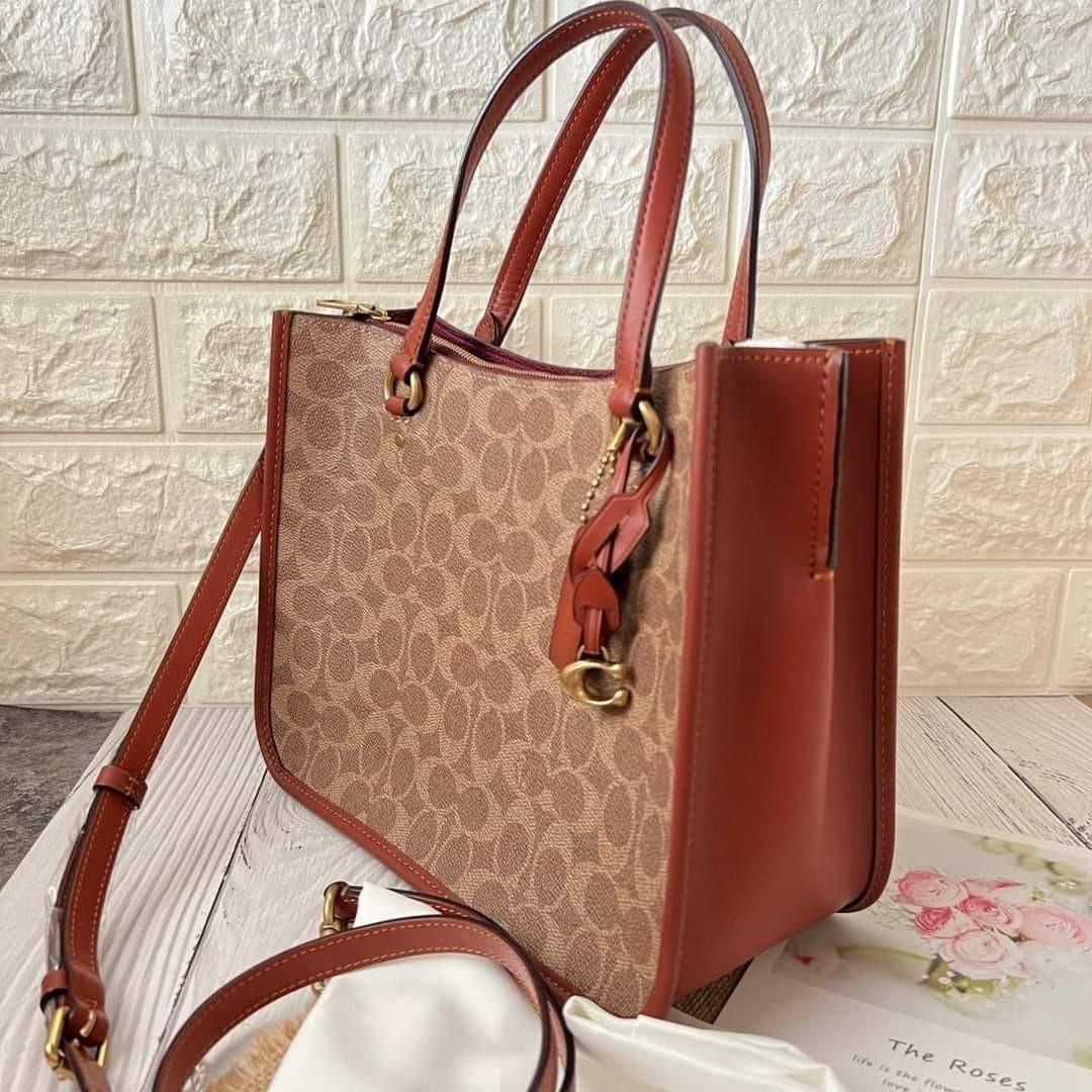 Coach Tyler Carryall in Signature Canvas, Women's Fashion, Bags ...