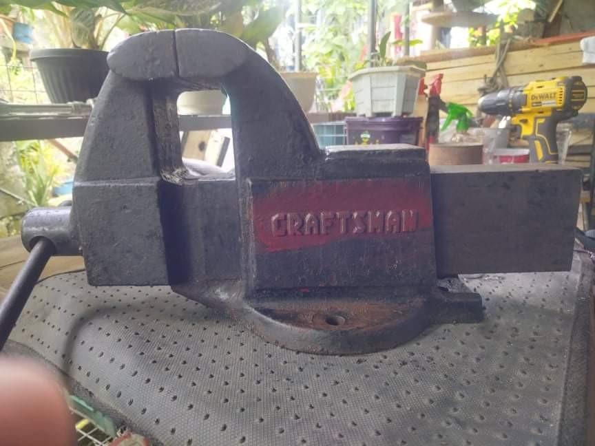 Craftsman vice bench GATO, Commercial & Industrial, Construction Tools ...