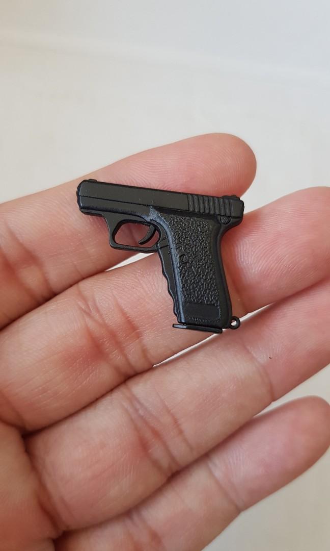 Dragon 1/6 scale NYPD Pistol, Hobbies & Toys, Toys & Games on Carousell