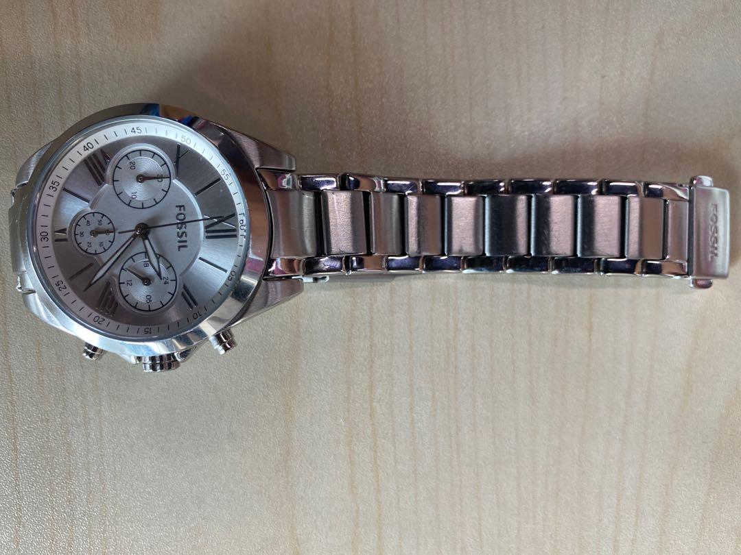 Fossil Metallic Silver Watch, Women's Fashion, Watches & Accessories ...