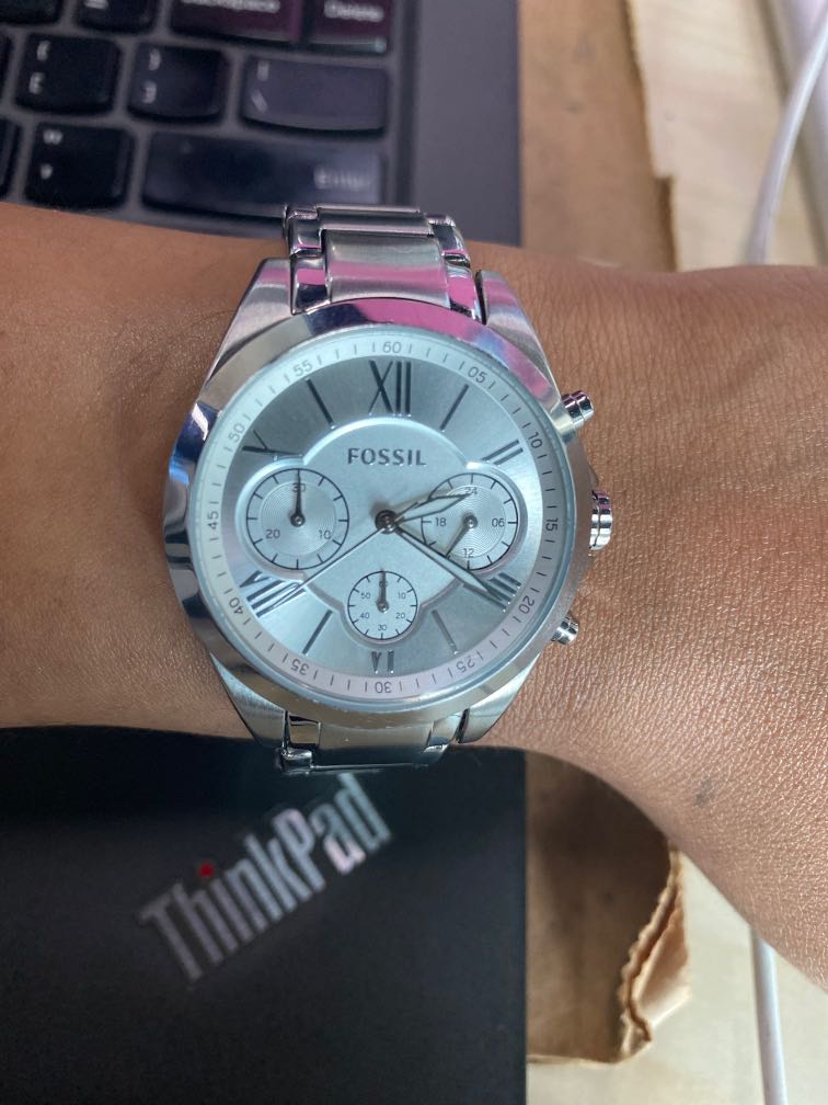 Fossil Metallic Silver Watch, Women's Fashion, Watches & Accessories ...