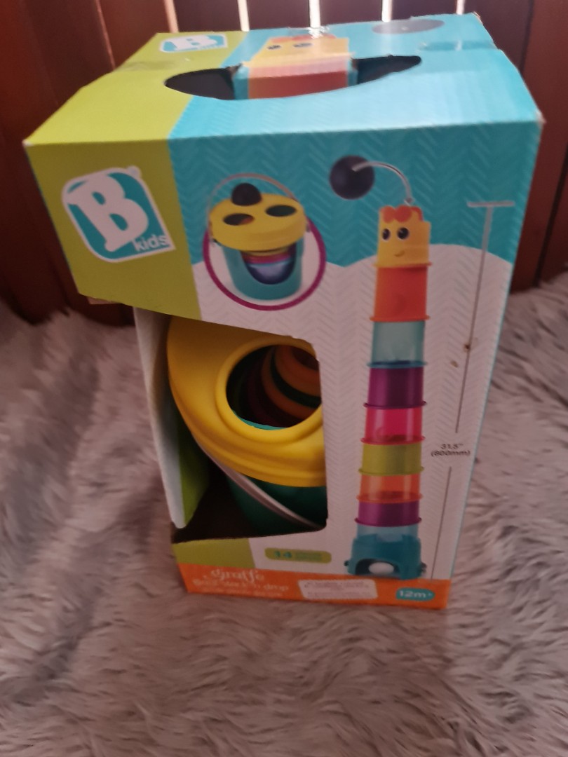 Giraffe Giant Stack and Drop, Hobbies & Toys, Toys & Games on Carousell