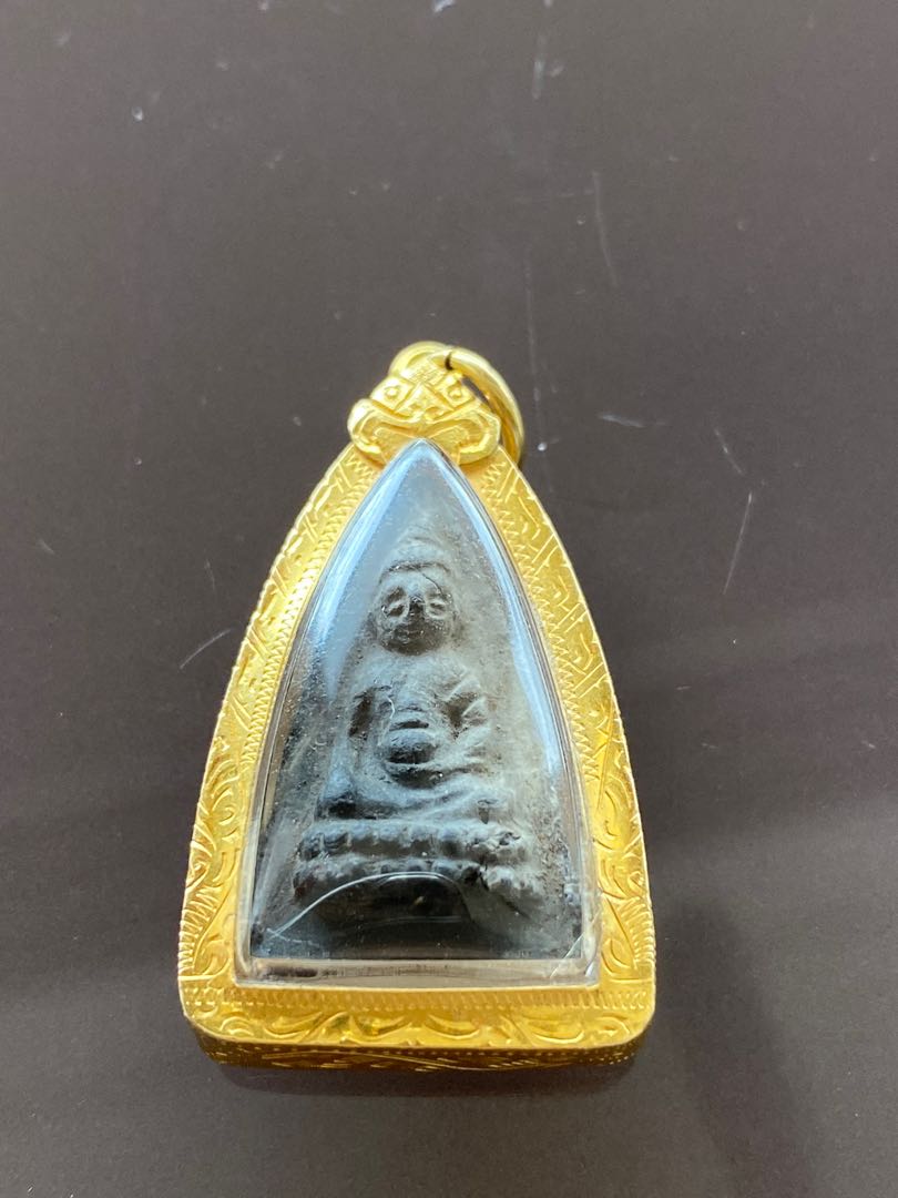 Wat Awut (Khun Mae) Mae Chee Boon Ruen Putto Noi Nur Bailan, Hobbies ...