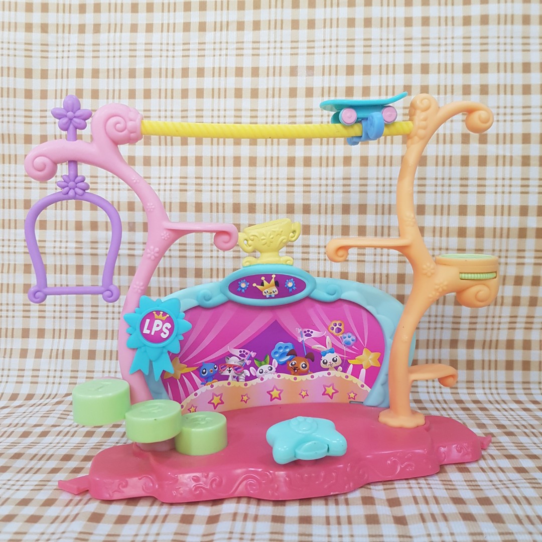 Littlest Pet Shop Stage, Hobbies & Toys, Toys & Games on Carousell