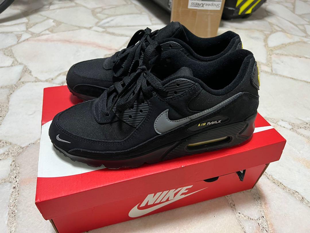 Mike air max 90, Men's Fashion, Footwear, Sneakers on Carousell