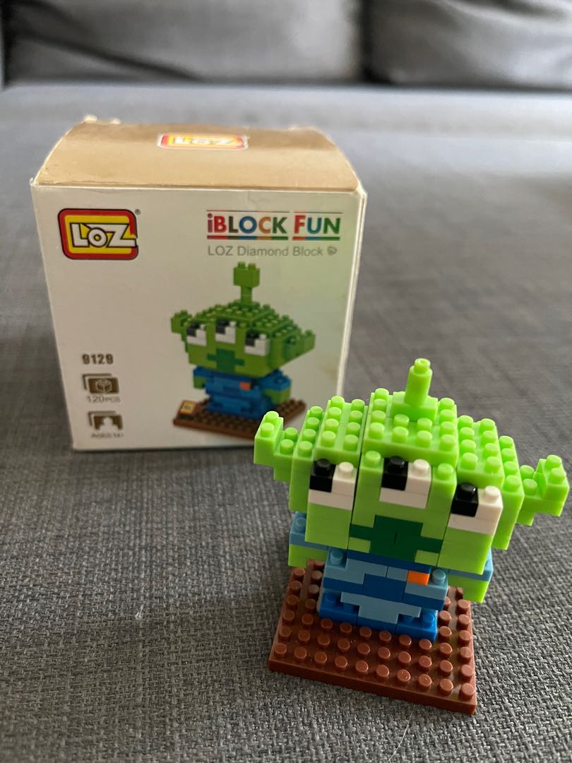 Mini LEGO Disney alien 三眼仔nano block, 興趣及遊戲, 玩具 & 遊戲類 - Carousell