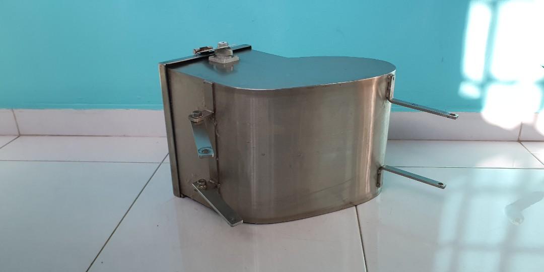 Stainless steel compartment., Motorcycles, Motorcycle Accessories on ...
