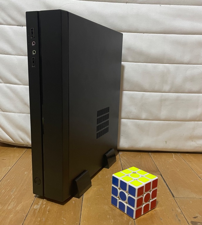 [Tiny Beast!][can nego] Gaming PC ITX APU AMD 2400G 16GB RAM + 256GB ...