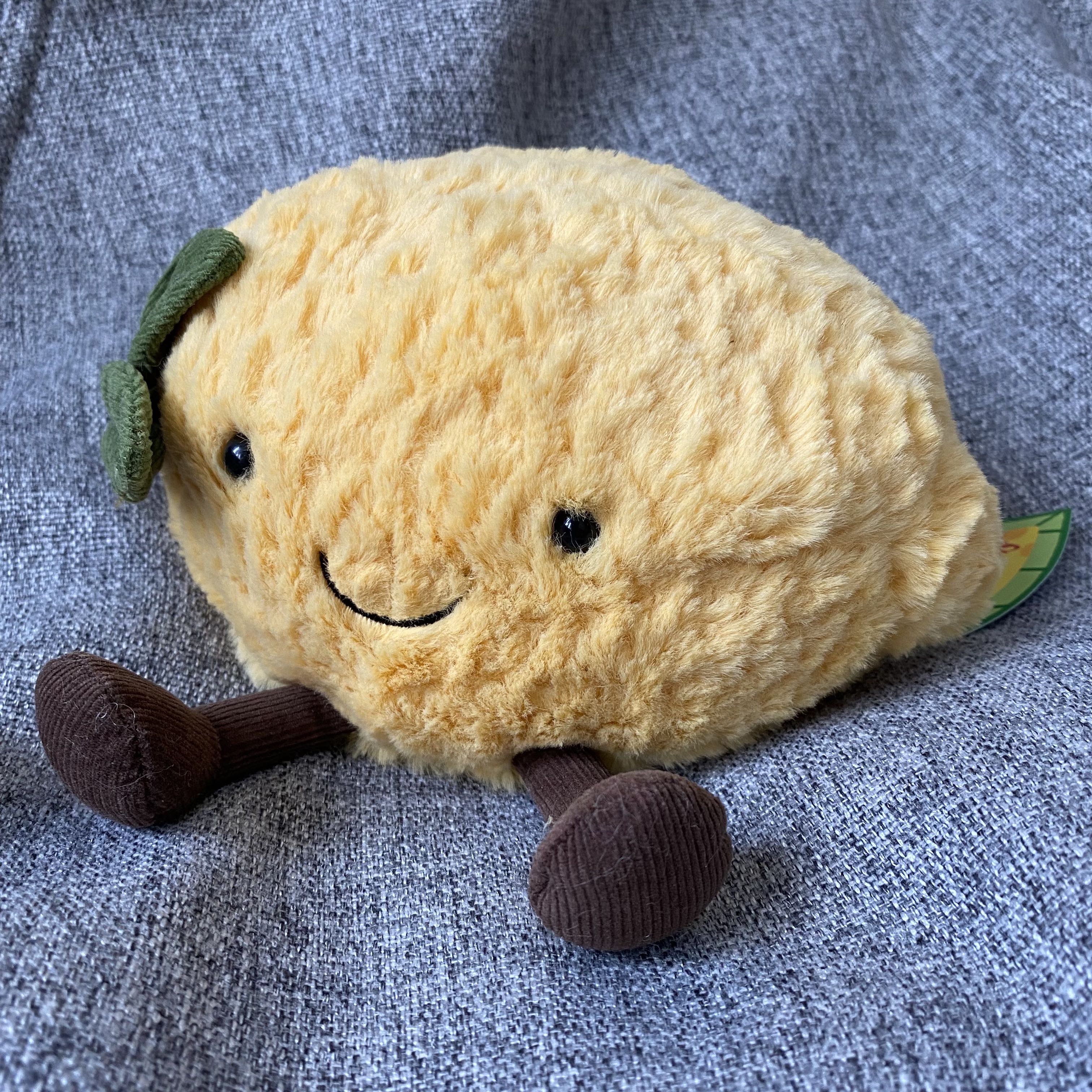 [現貨] JELLYCAT Amuseable Lemon 檸檬公仔, 興趣及遊戲, 玩具 & 遊戲類 - Carousell