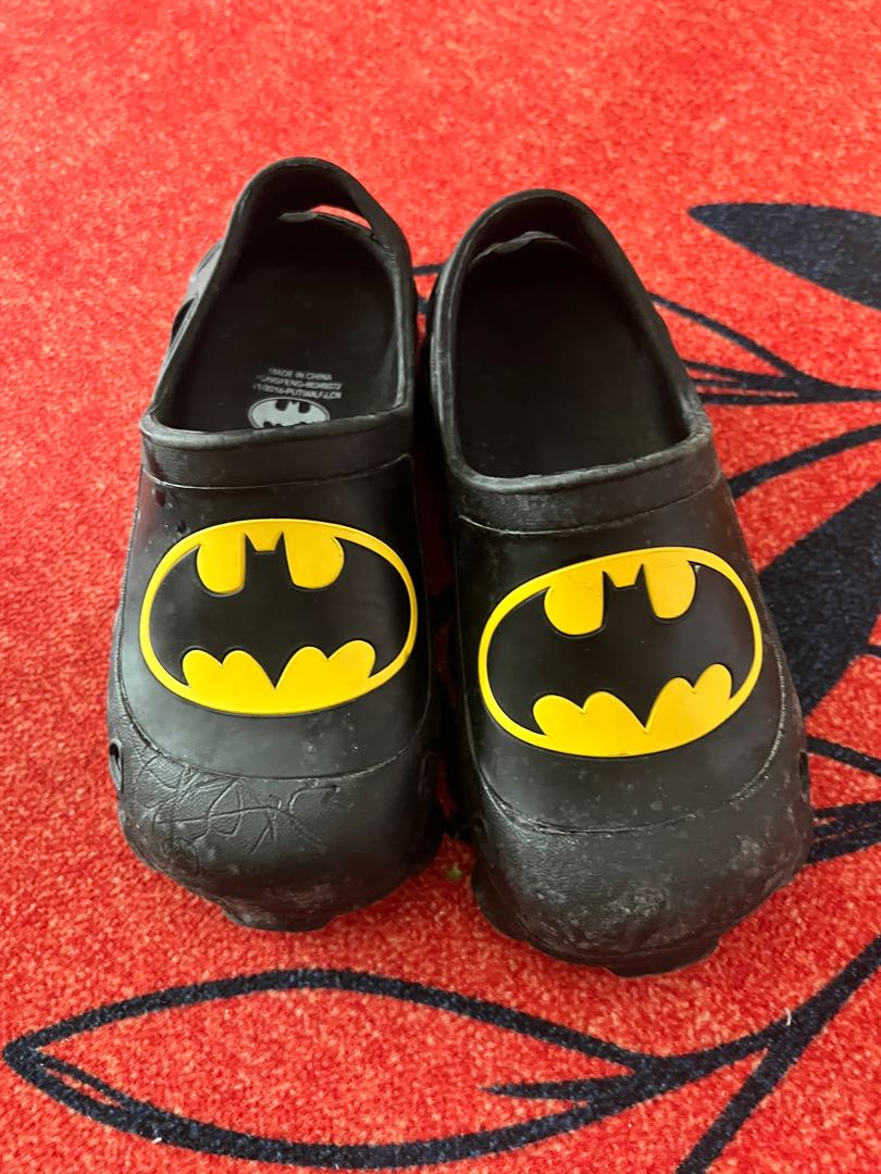 Batman sandals, Babies & Kids, Babies & Kids Fashion on Carousell
