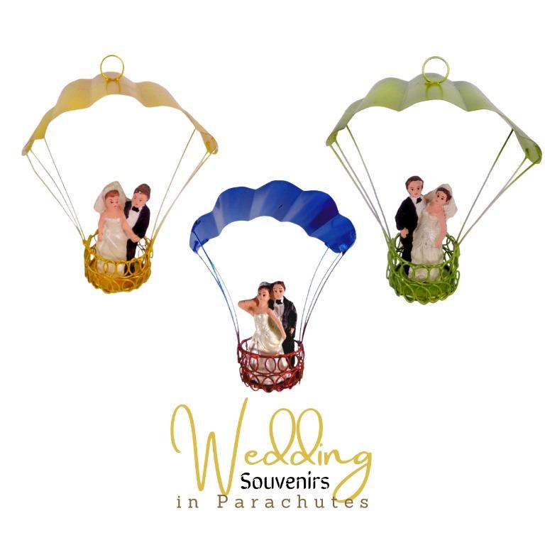 Bride and Groom in Parachute Wedding Souvenirs and Giveaways (Minimum ...