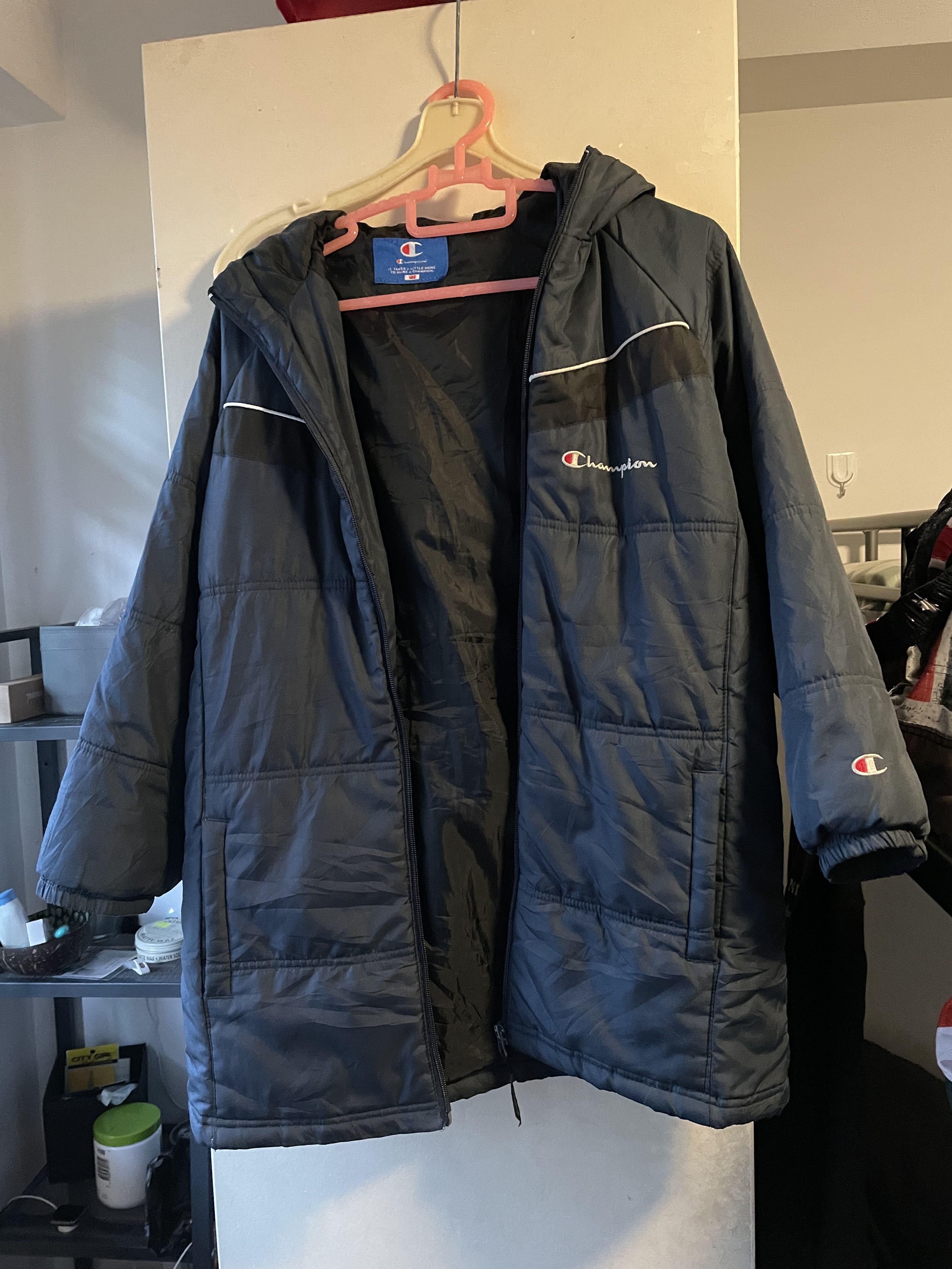 Champion windbreaker jacket, Men's Fashion, Activewear on Carousell