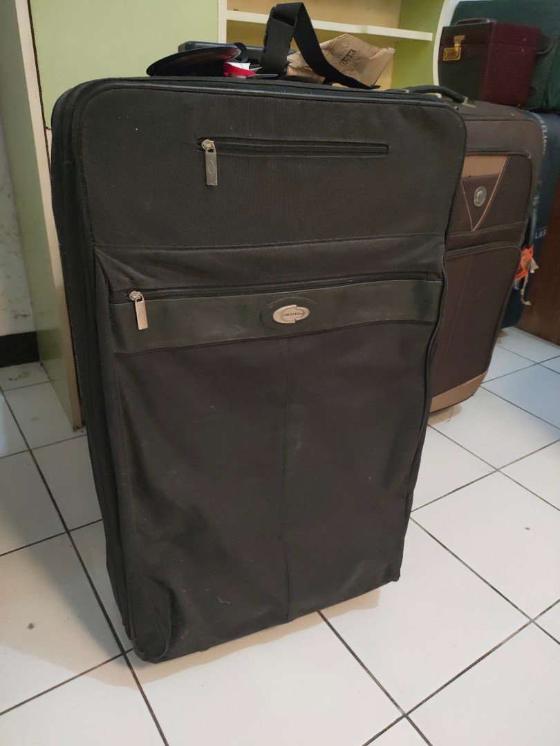 Koper besar, Fesyen Pria, Tas & Dompet , Lainnya di Carousell