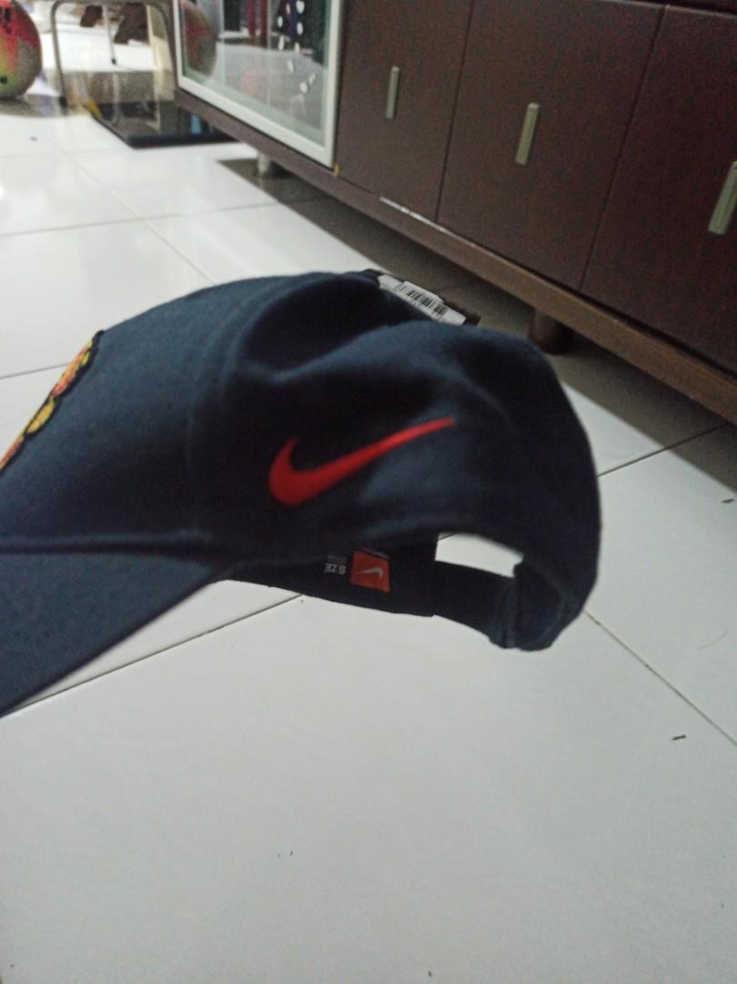 Manchester United Cap, Men's Fashion, Watches & Accessories, Caps ...