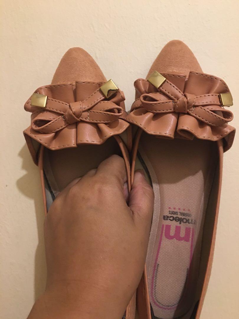 Moleca Flat Shoes (Rubber like), Women's Fashion, Footwear, Flats ...