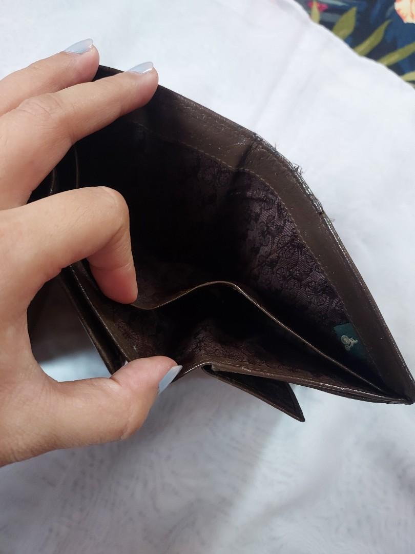 Original Bean Pole Trifold Wallet, Luxury, Bags & Wallets on Carousell