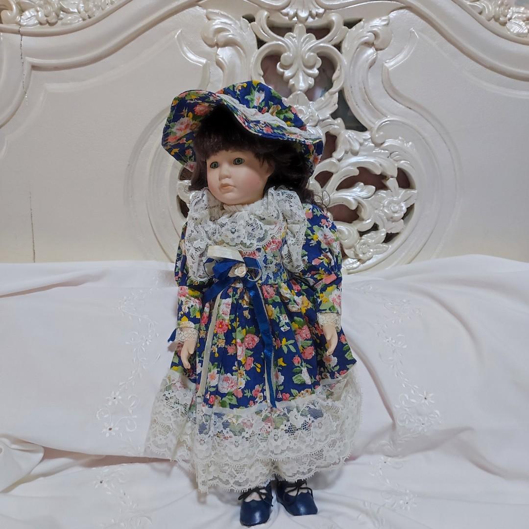 Promenade Collection Porcelain Dolls 7pcs Set, Hobbies & Toys ...