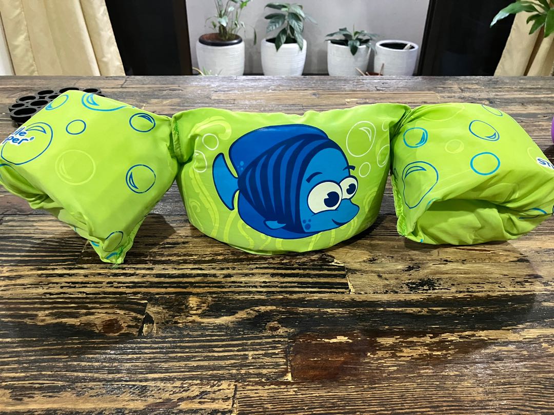 Puddle Jumper Lifejacket, Babies & Kids, Infant Playtime on Carousell