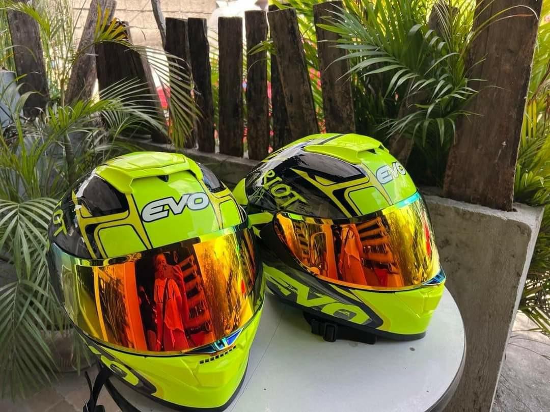 Riot EVO, Motorbikes, Motorbike Parts & Accessories, Helmets and other ...
