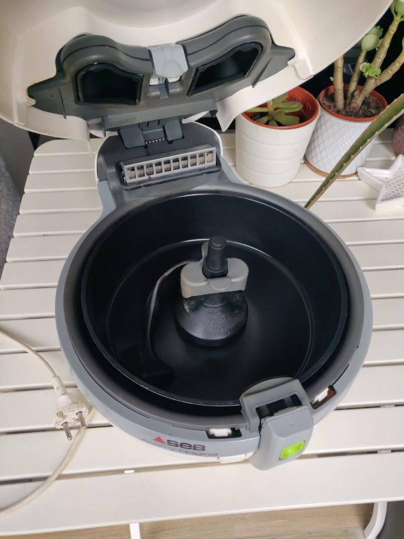 SEB actifry airfrier, TV & Home Appliances, Kitchen Appliances, Fryers ...