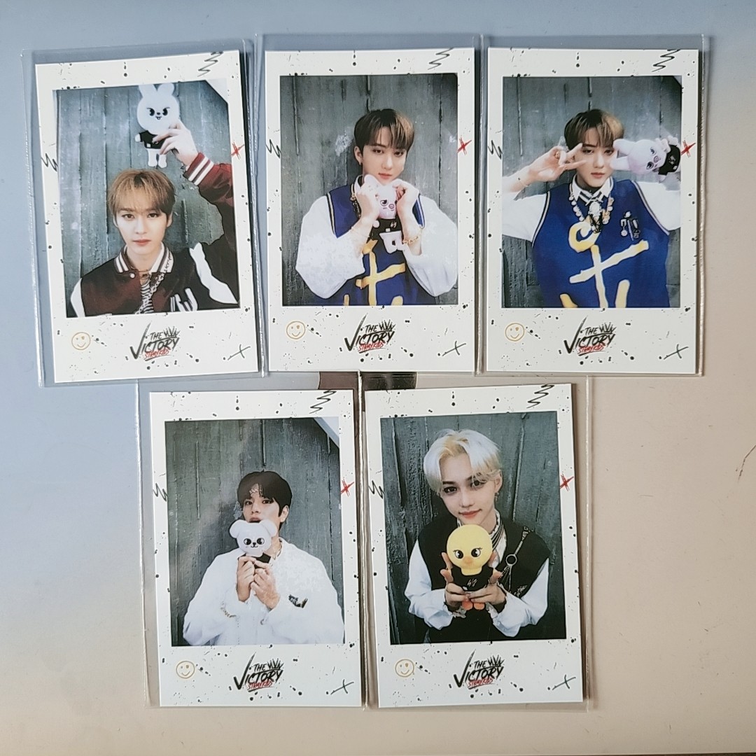 Stray Kids Victory Pop Up Store POB (Lee Know), Hobbies & Toys ...