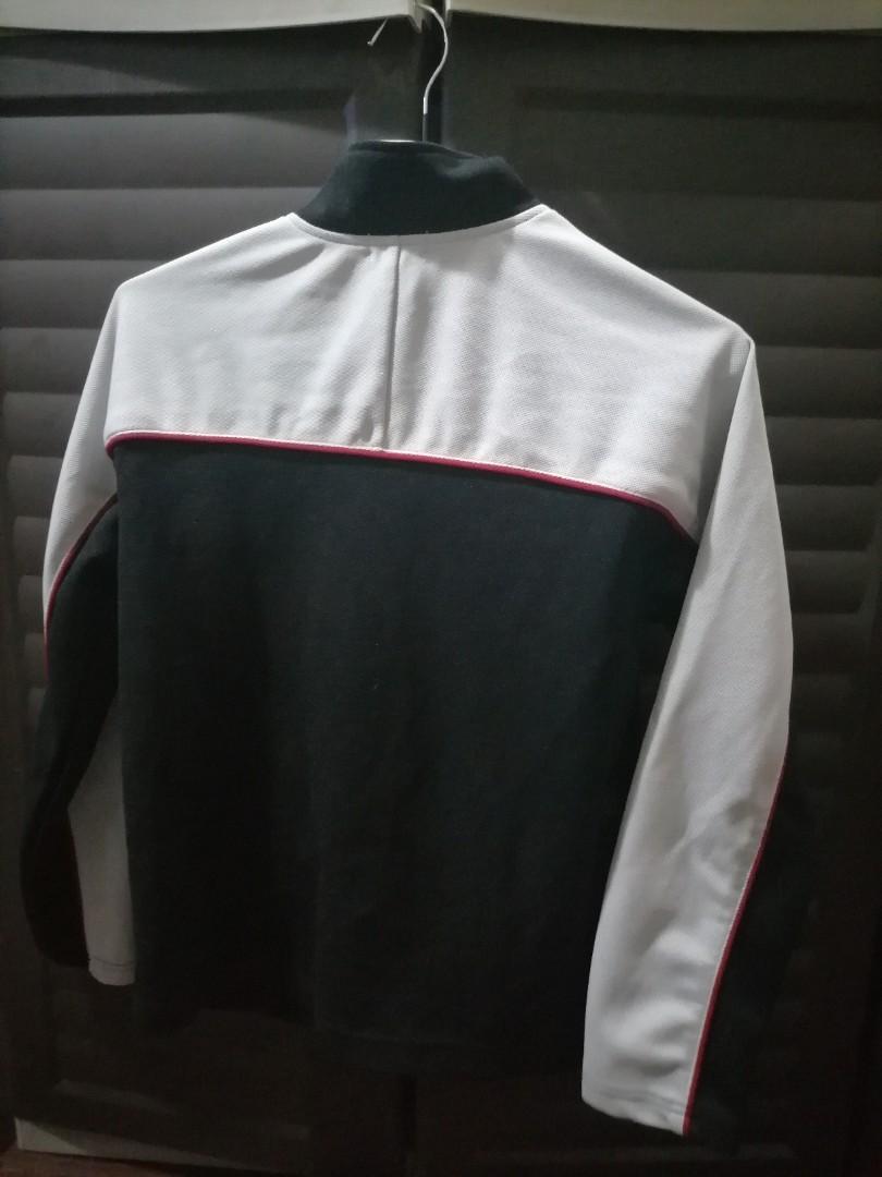 Uniqlo boys jacket on Carousell