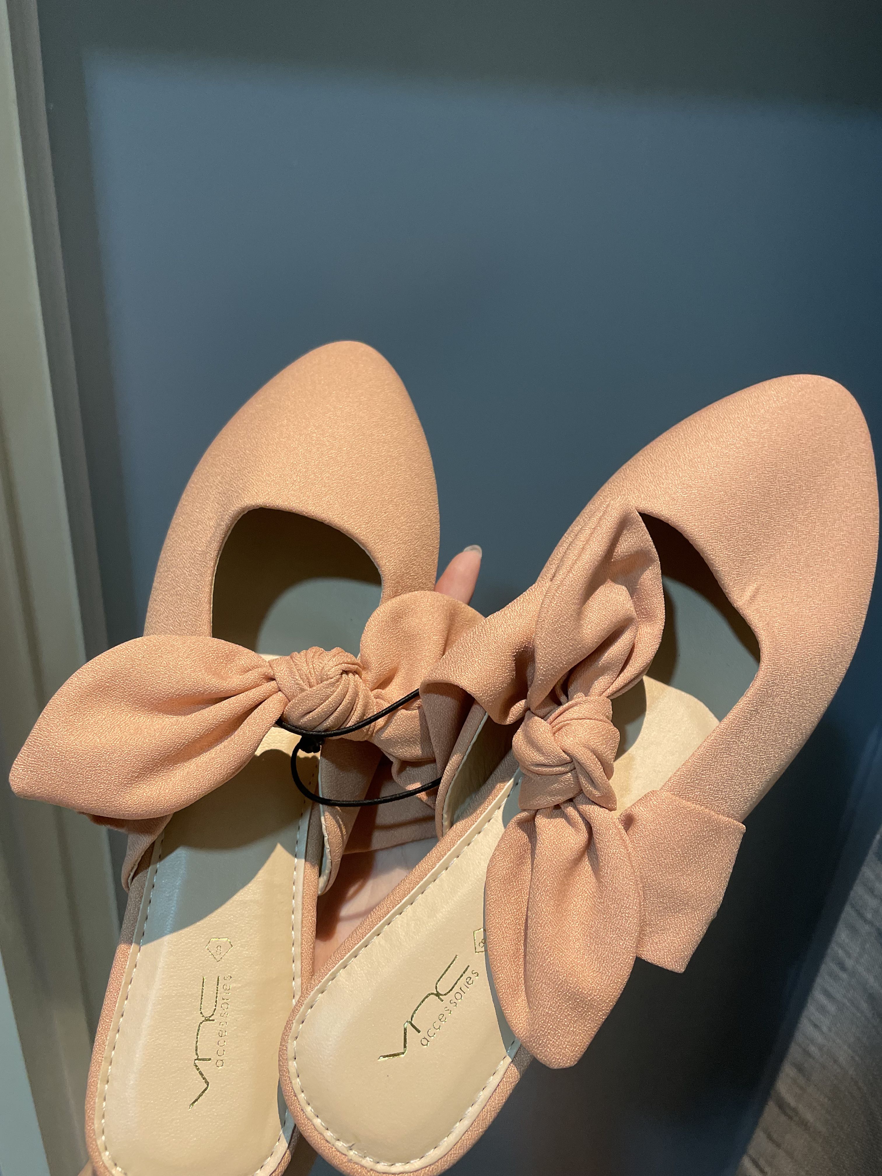 VNC FLATSHOES ORIGINAL TIDAK PERNAH DIPAKAI, Fesyen Wanita, Sepatu di ...
