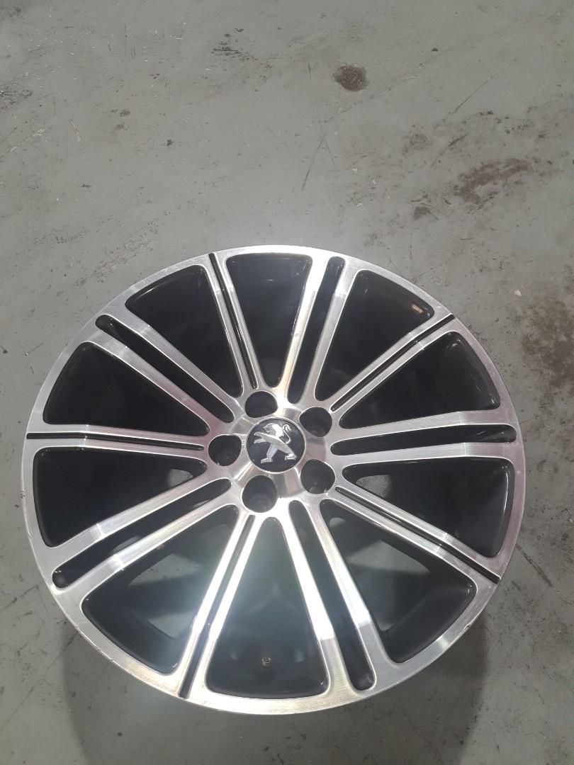 18 inch Peugeot RCZ rims. Original. T52, Car Accessories, Tyres & Rims ...