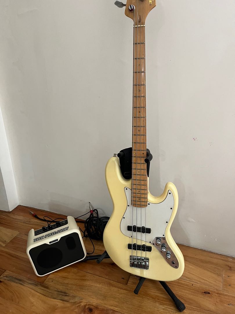 Bass guitar Fernando, Hobbies & Toys, Music & Media, CDs & DVDs on ...