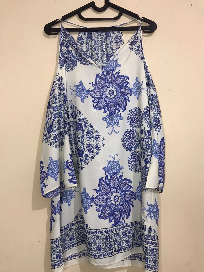 Batik sabrina dress, Fesyen Wanita, Pakaian Wanita, Gaun & Rok di Carousell