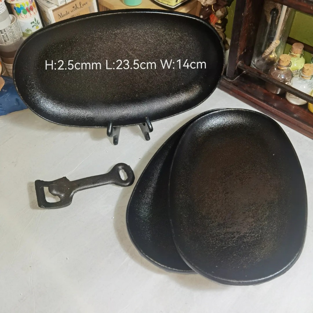 Cast iron sizzling plate, Furniture & Home Living, Kitchenware ...